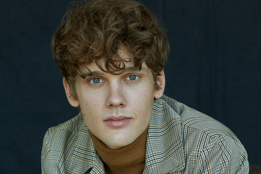 بیوگرافی هانتر دوهان | زندگی شخصی + آثار - ویدو