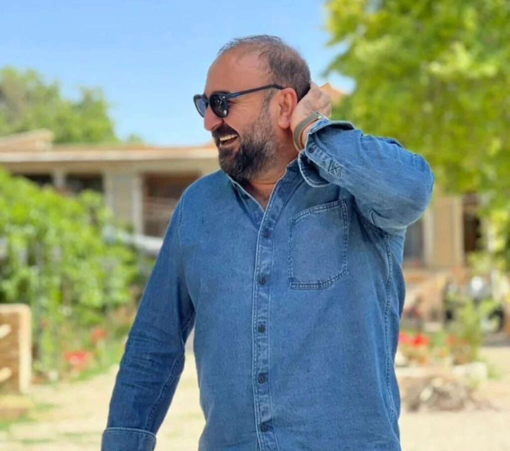 بیوگرافی مهران احمدی (زندگی شخصی + فیلم و سریال هایش) - ویدو